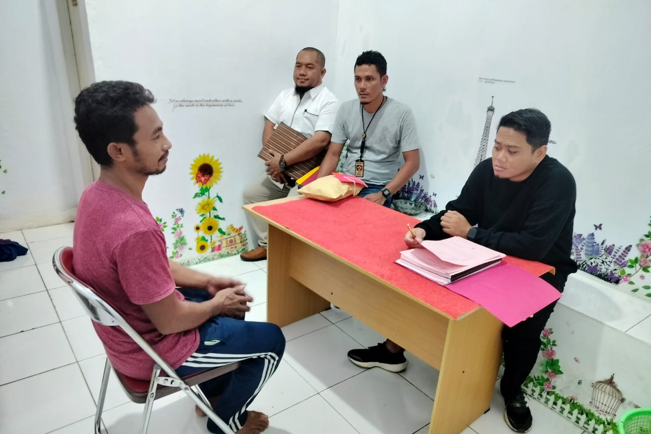 Polisi Serahkan Berkas Tahap II Kasus Persetubuhan Anak ke Kejari Halut ... Polisi Serahkan Berkas Tahap II Kasus Persetubuhan Anak ke Kejari Halut ...